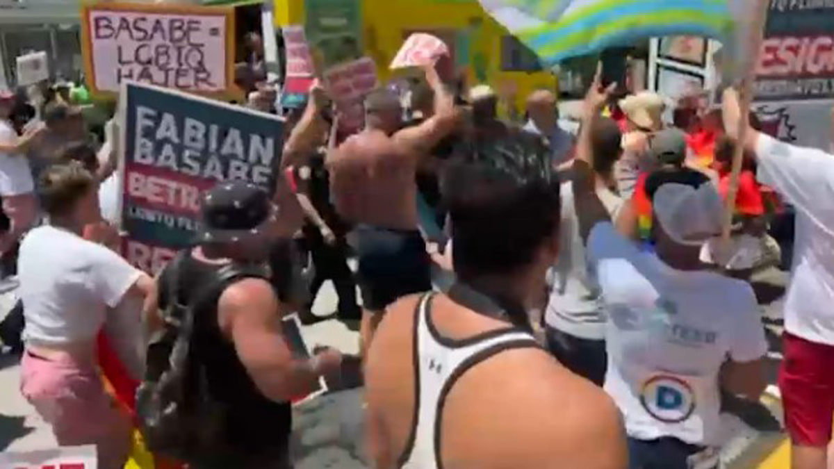 Man Accused of Biting Officers, Claiming He has HIV at Miami Beach ...