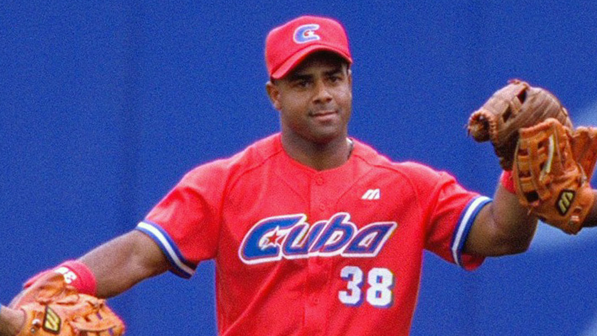 Video Shows Cuban Ex-Baseball Player Swinging Machete at Another Man in ...