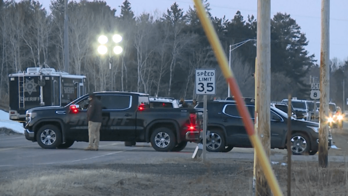 2 Wisconsin Police Officers Killed in Shooting During Traffic Stop in ...