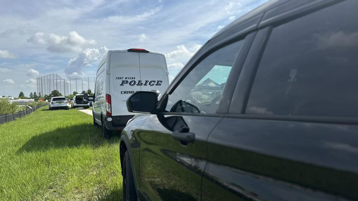 5 Florida teens killed when car swerves off road and sinks in pond ...