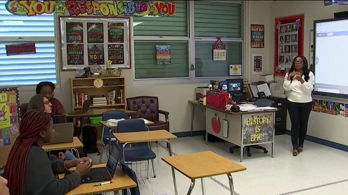 VPOTUS Kamala Harris arrives in Jacksonville to speak out against new ...