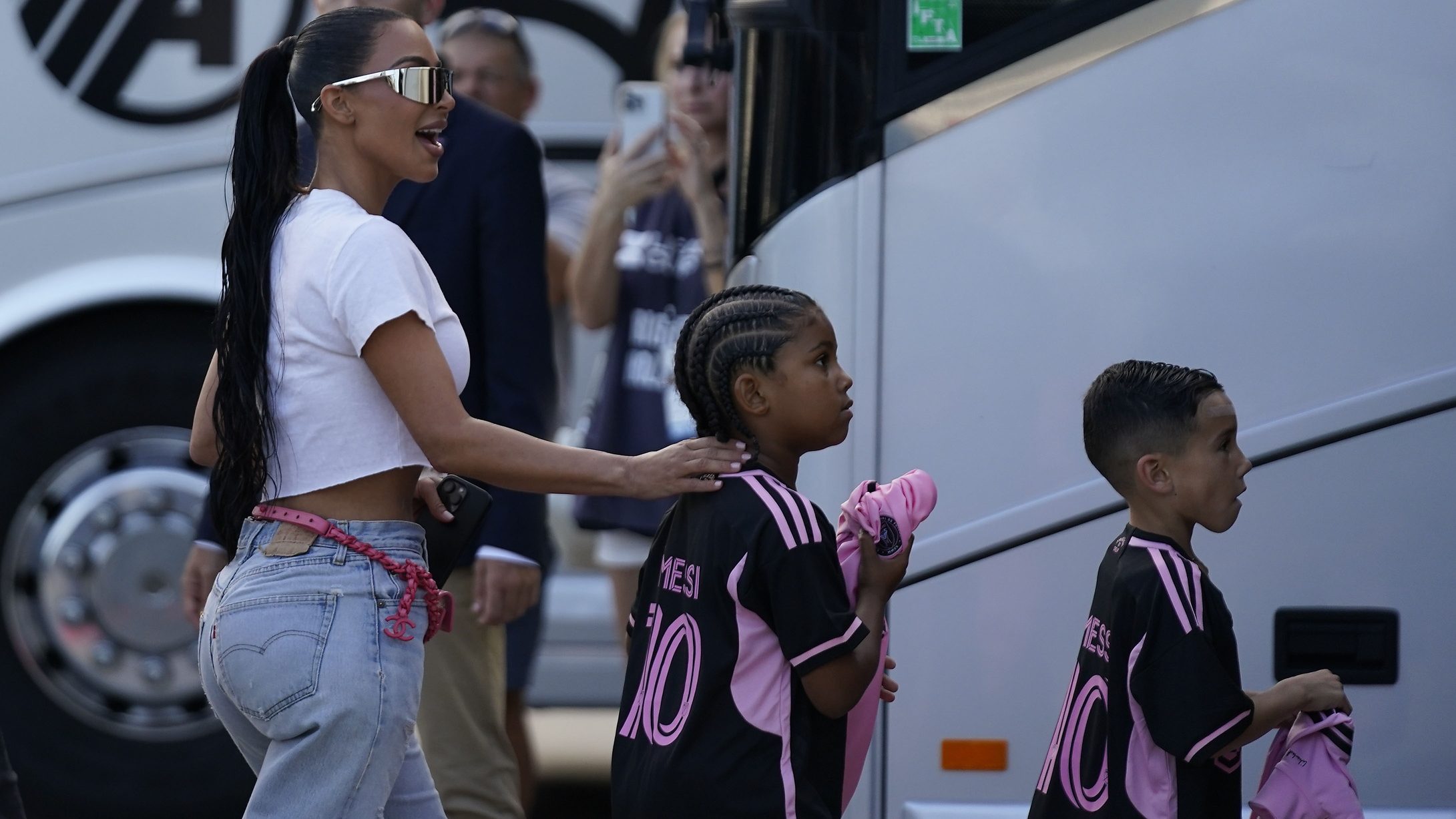 LeBron James, Kim Kardashian among stars at Messi’s Inter Miami debut ...