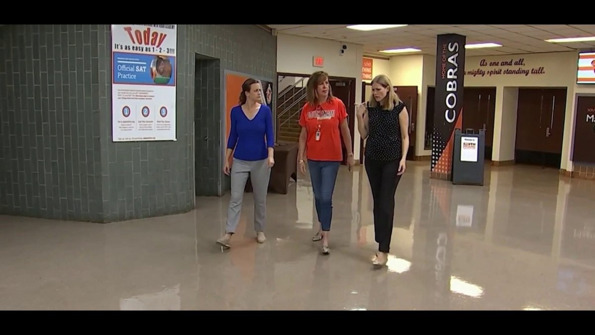 NBC6’s Julia & Marissa Bagg visit former high school – NBC 6 South Florida