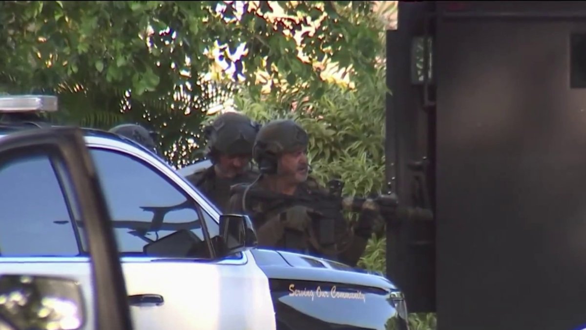 Man in custody after SWAT standoff in Miramar – NBC 6 South Florida