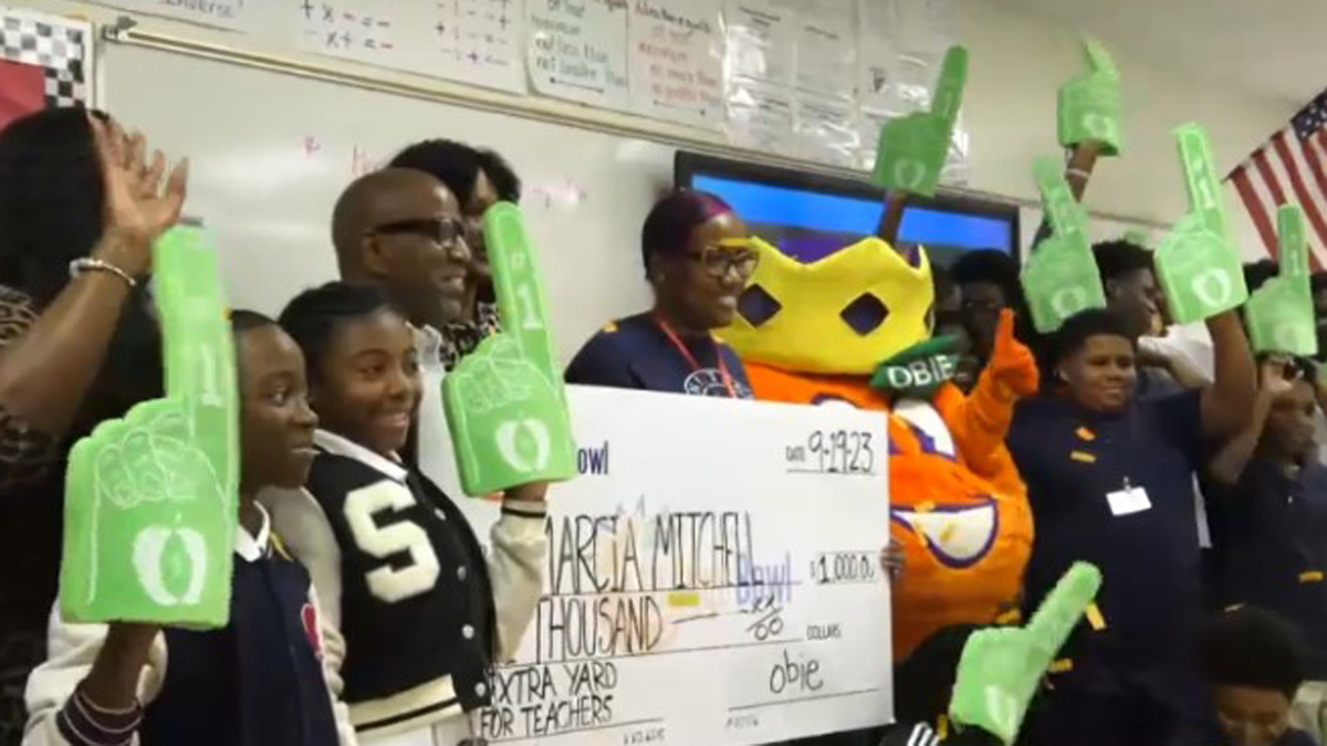 Norland Middle teacher awarded $1,000 from Orange Bowl Committee – NBC ...