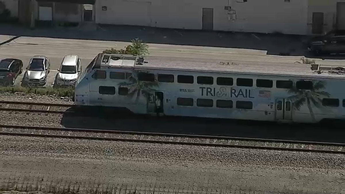 Tri-Rail train strikes and kills pedestrian in Pembroke Park – NBC 6 ...