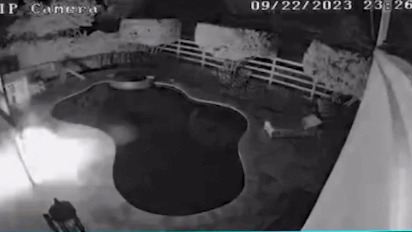 Caught on camera: Vandals throw fireworks at Parkland home – NBC 6 ...