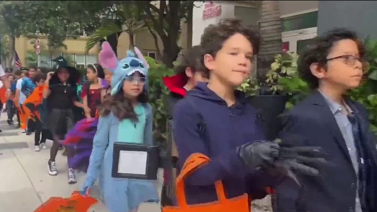 Miami Police Department celebrates annual Halloween ‘Boo Parade’ – NBC ...