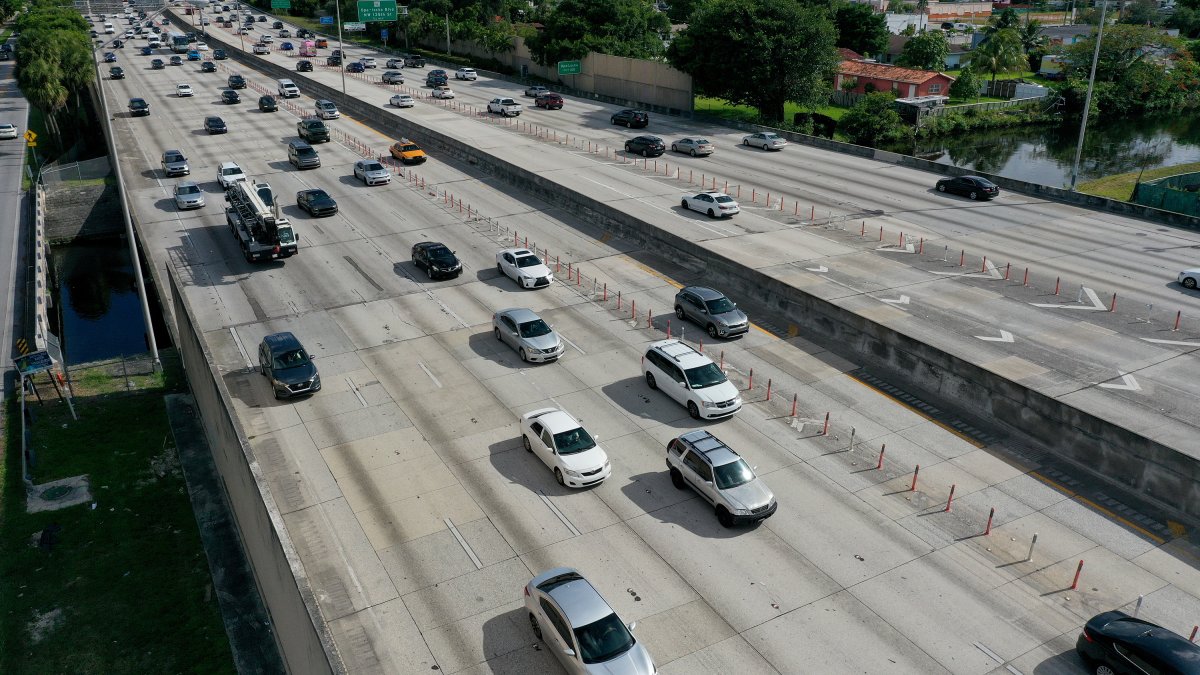 New senate bill could make cruising on the left lane illegal in Florida ...