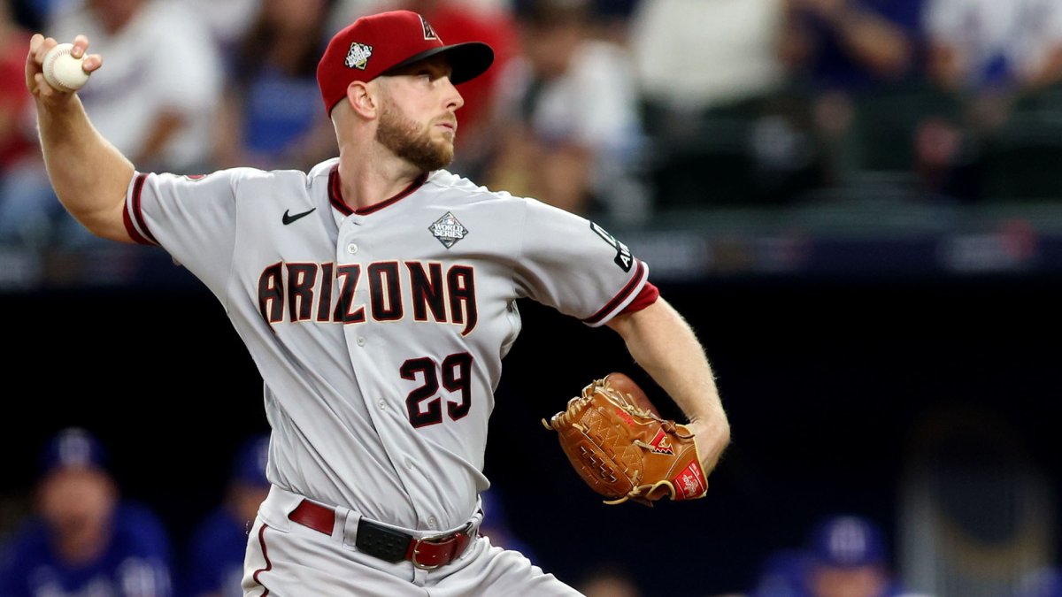 Merrill Kelly strikes out nine Rangers, leads Diamondbacks to Game 2 ...