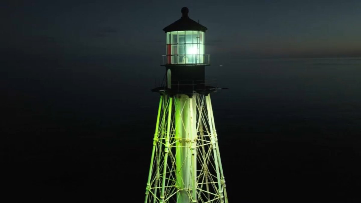 150-year-old Florida Keys lighthouse lights for first time in a decade ...