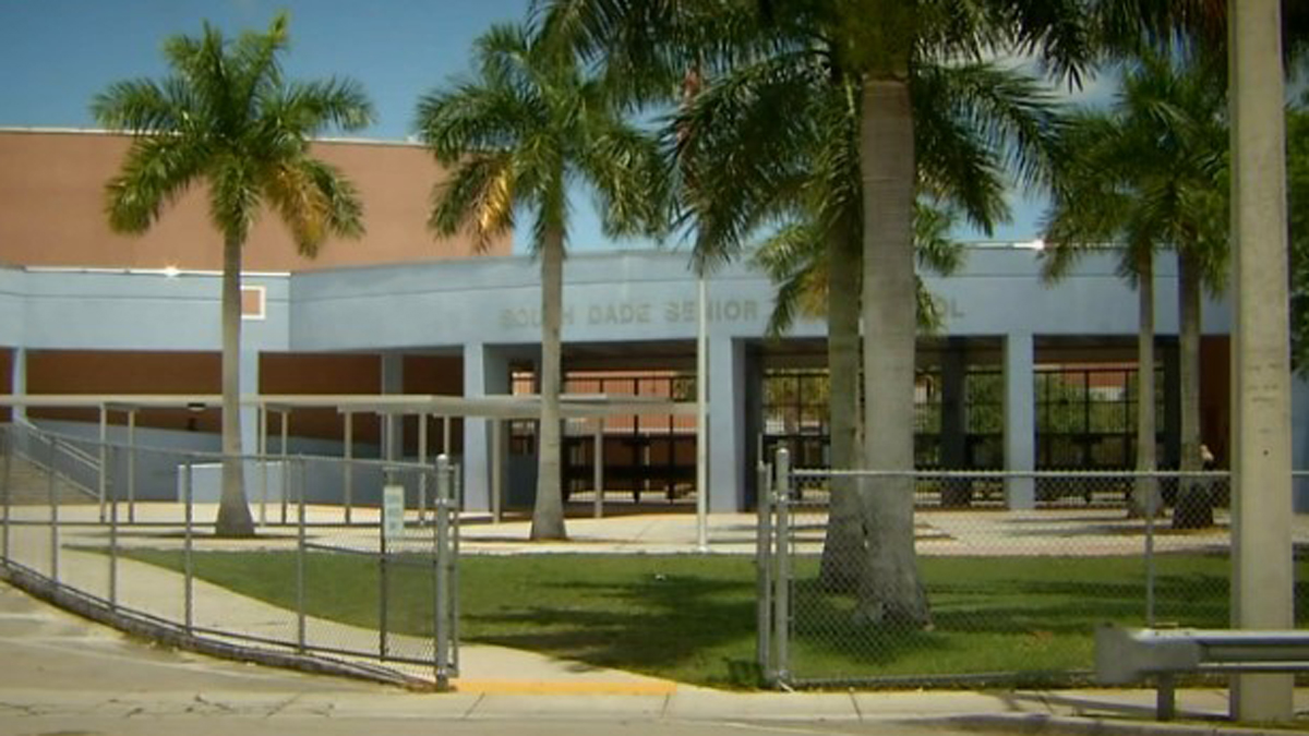 Band Director At High School In Miami Dade Arrested Accused Of Sex