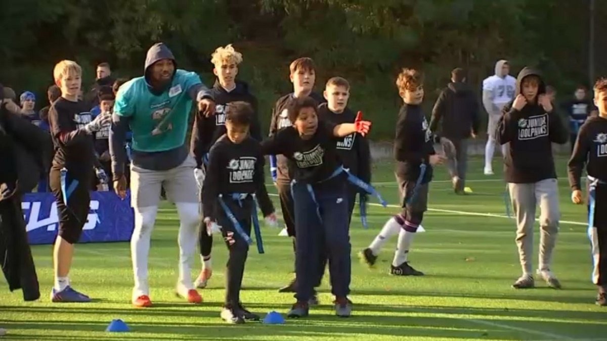Miami Dolphins teach German children American football – NBC 6 South ...
