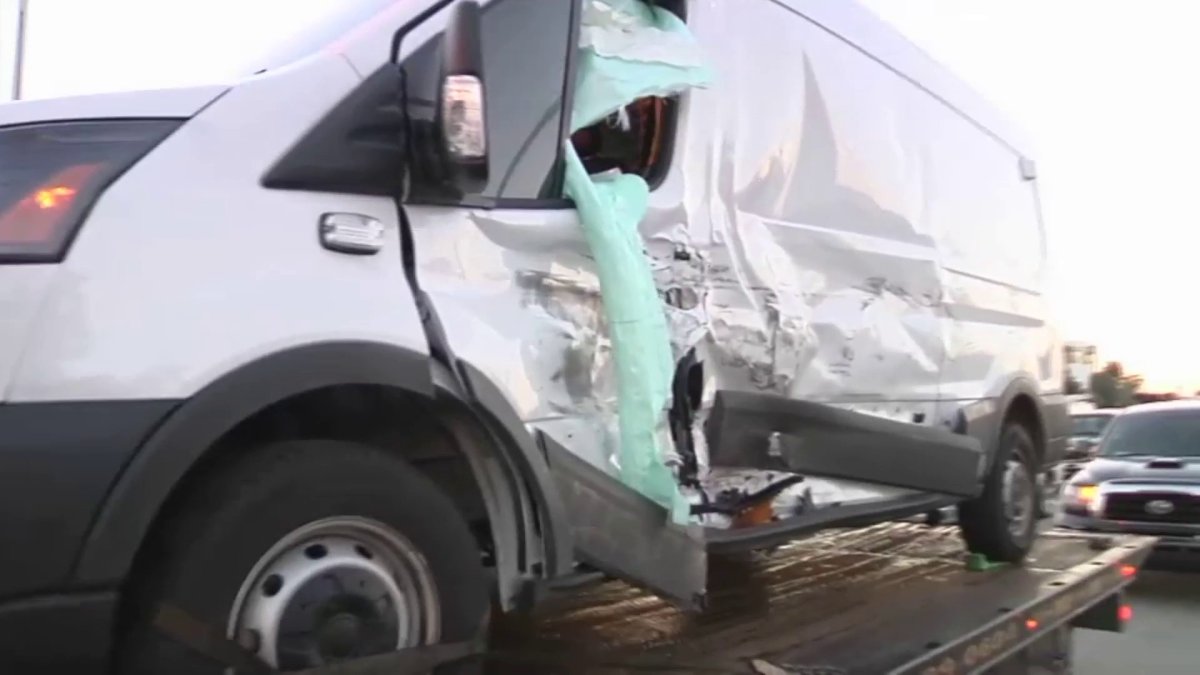 BSO prisoner transport units collide with civilian vehicle in Pompano ...