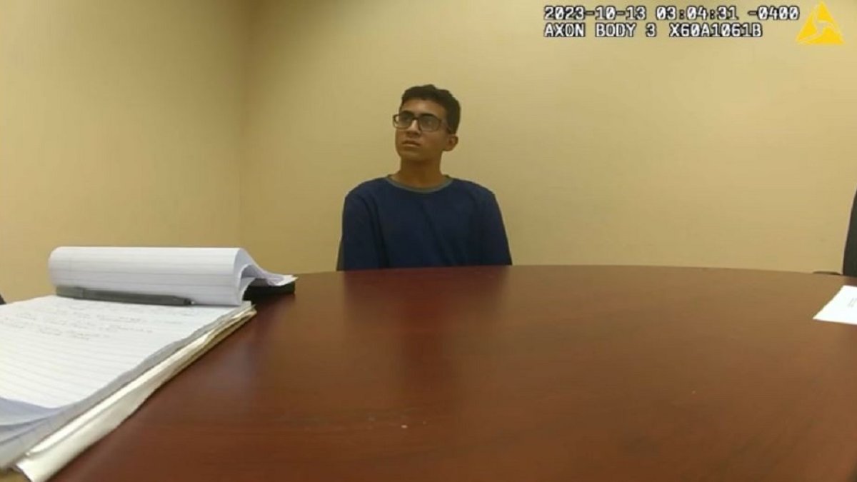 Interrogation video shows Derek Rosa confessing to killing mother – NBC ...