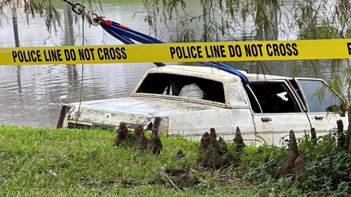 Human remains discovered inside car found submerged in lake at Sawgrass ...