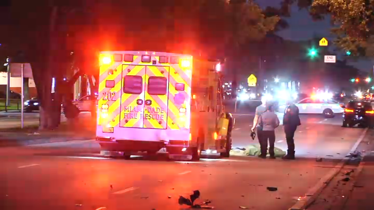 Driver Flees Scene On Foot After Striking Scooter In Nw Miami Dade