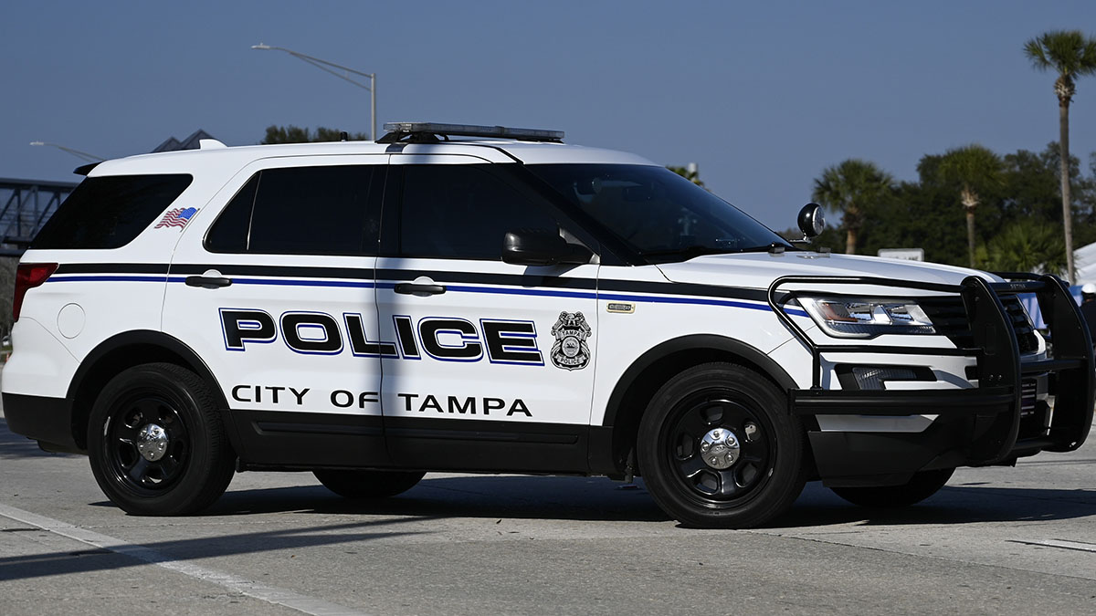 Tampa Police Officer Shot Near Busch Gardens Rushed To Hospital Nbc