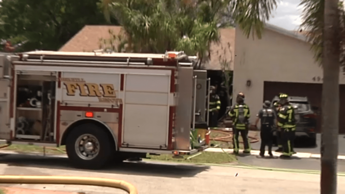 Lauderhill house fire leaves family displaced, cat killed – NBC 6 South ...