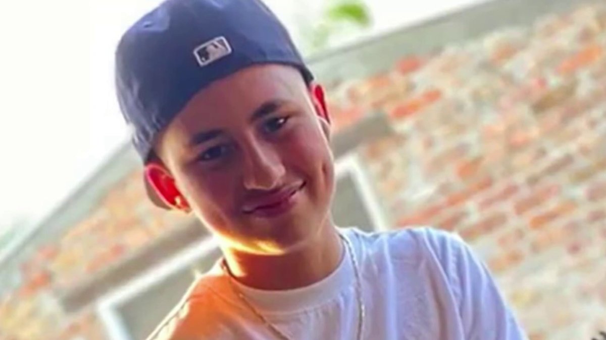 Alleged shooter who killed 14-year-old over vaping products requests ...