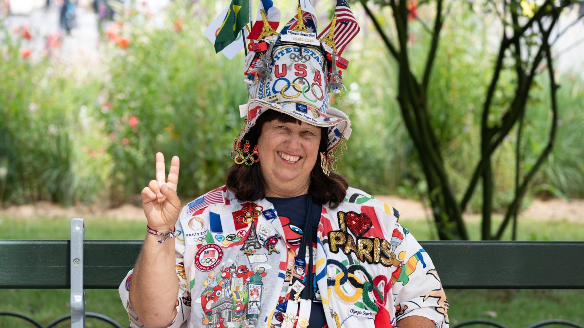Meet the ultimate Olympics superfan – NBC 6 South Florida