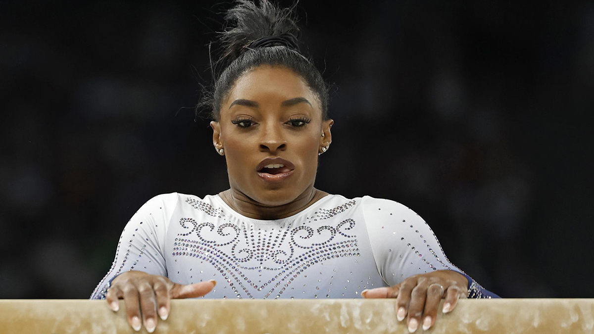 Paris Olympics: Simone Biles falls on Beam – NBC 6 South Florida