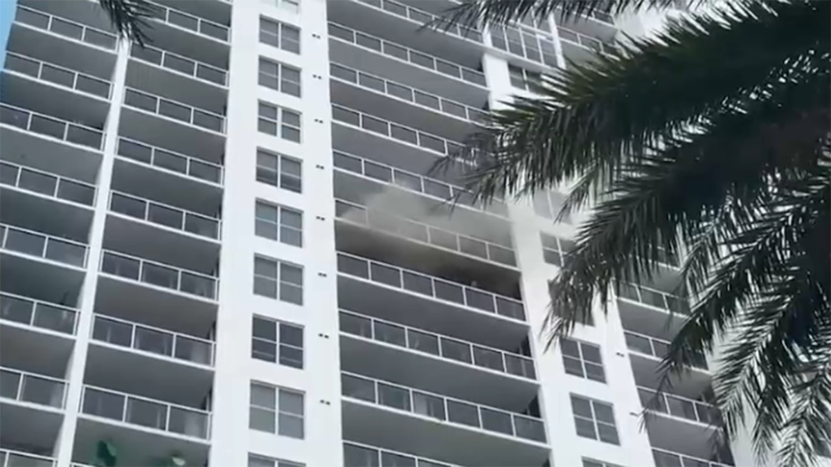 1 person hospitalized after fire at high-rise condo on Miami Beach ...