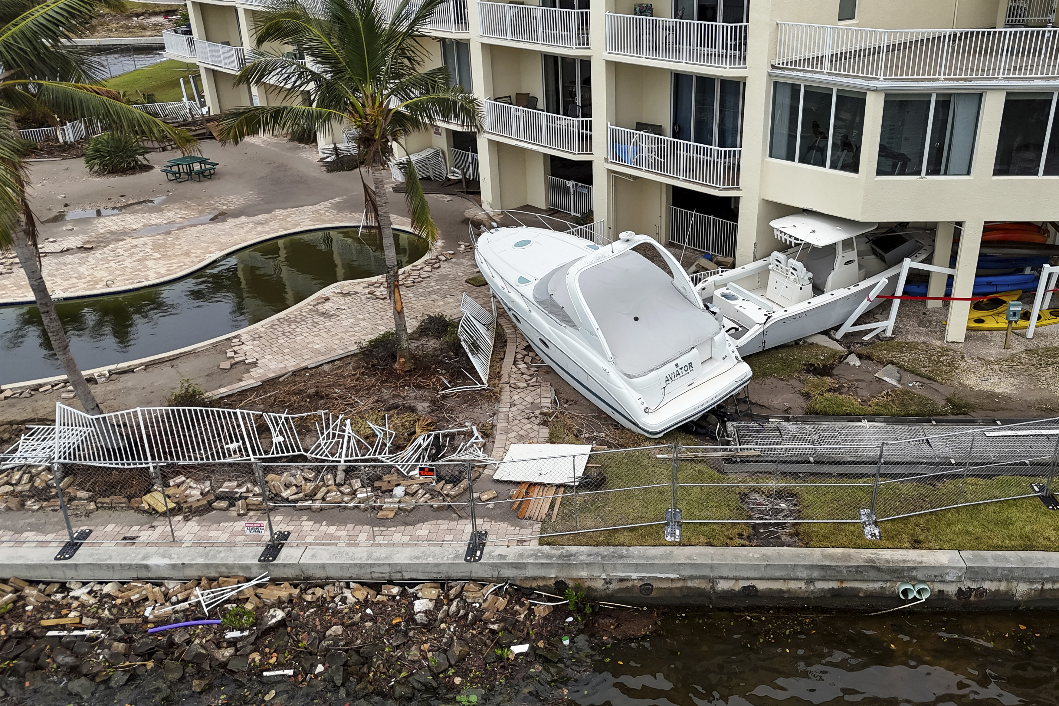 Hurricane Helene damage pictures show flooding, wind destruction – NBC ...