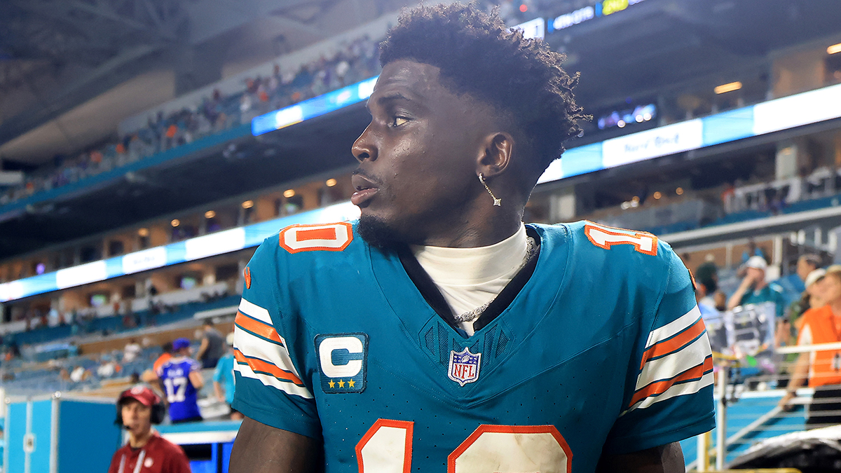 After police encounter, Tyreek Hill has quiet night in Dolphins loss – NBC 6 South Florida