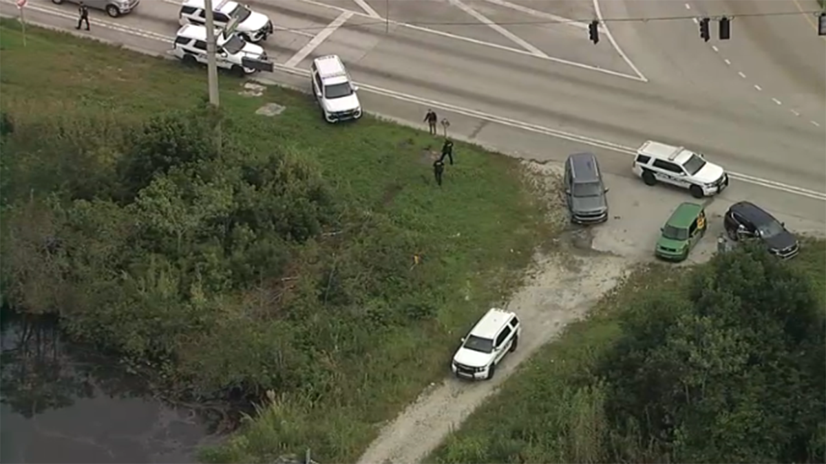 Body found floating in canal in Pembroke Pines – NBC 6 South Florida