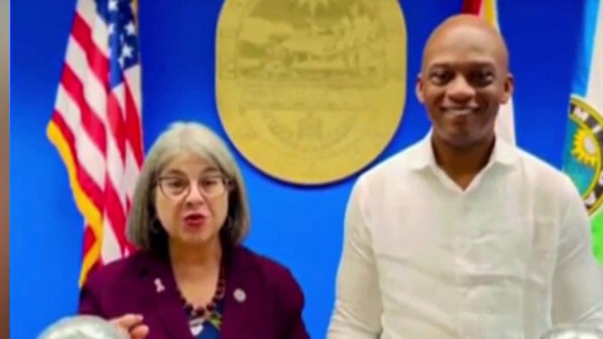 Miami-Dade mayor proclaims ‘Taylor Swift Day’ – NBC 6 South Florida