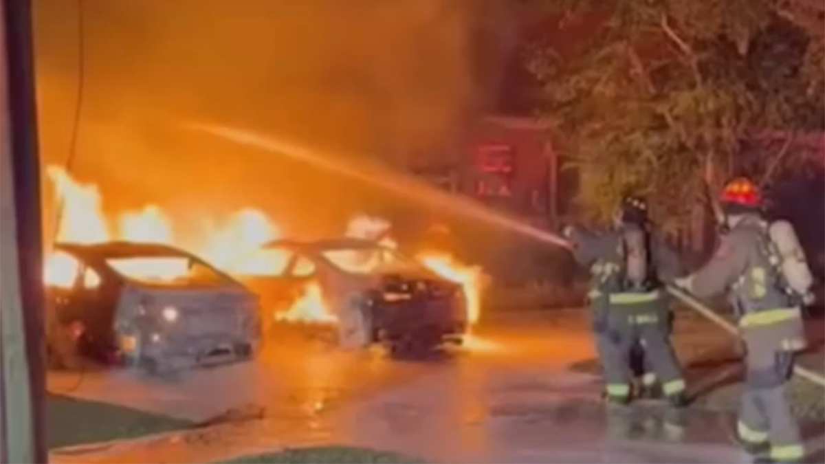 Crews respond after 2 cars catch fire outside Coral Gables home – NBC 6 ...