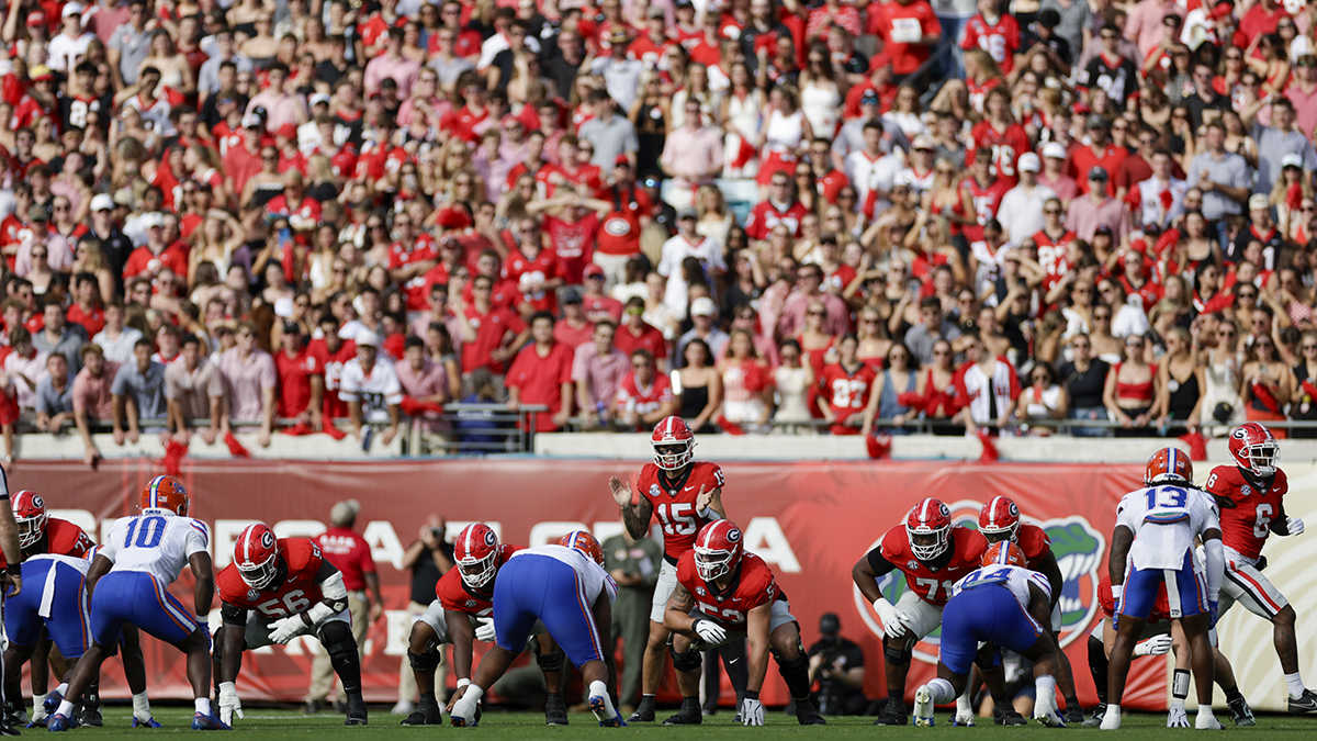 Officer altercations with fans at Georgia-Florida game reviewed – NBC 6 ...