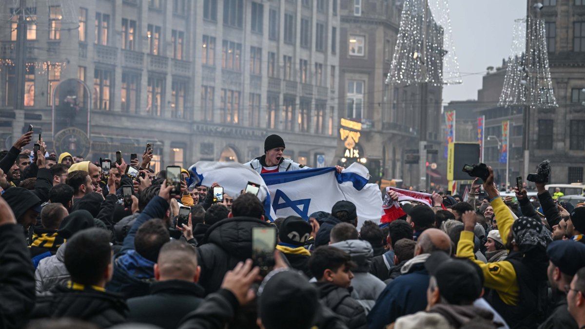 How violence in soccer match among Israeli, Dutch teams unfolded – NBC ...