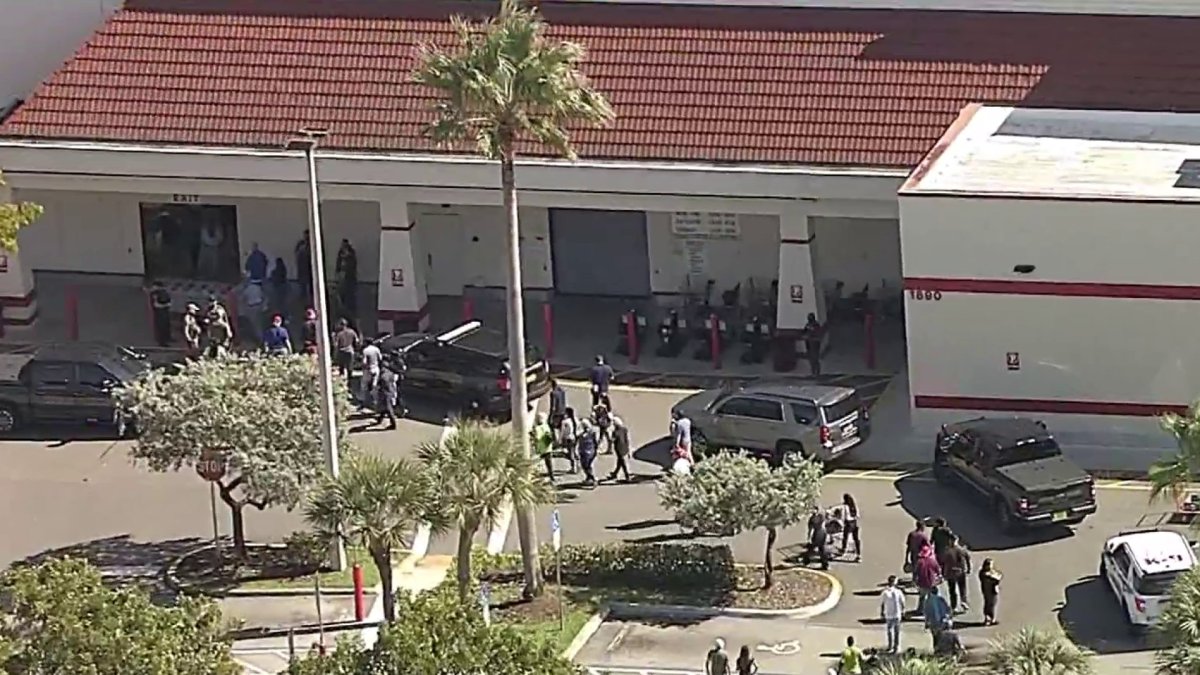 Large police response at Costco in Davie – NBC 6 South Florida