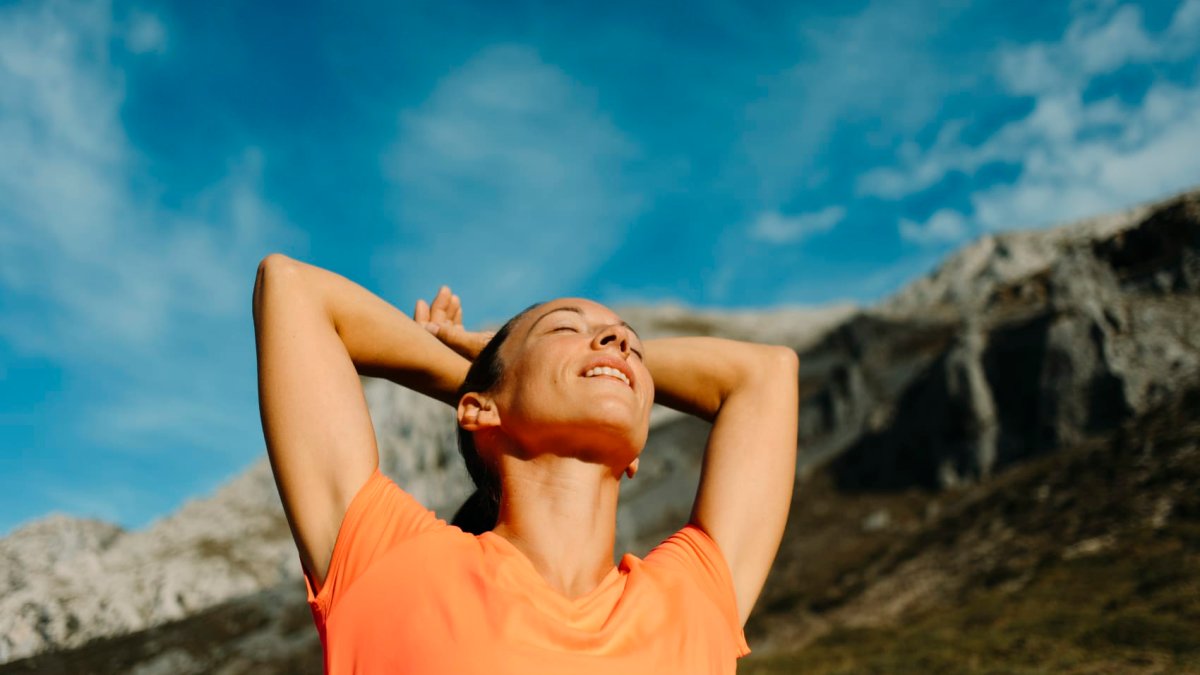 Do this stretch every day to keep your body young, says fitness trainer: It’s the ‘best for ...