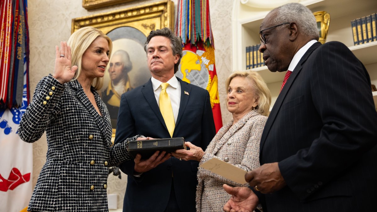 Pam Bondi ends FBI effort to combat foreign influence in US politics ...