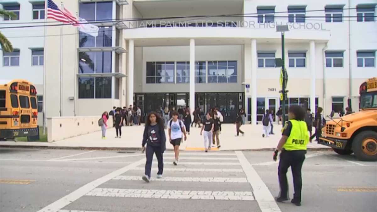 Palmetto High School measles outbreak still contained to 1 student ...