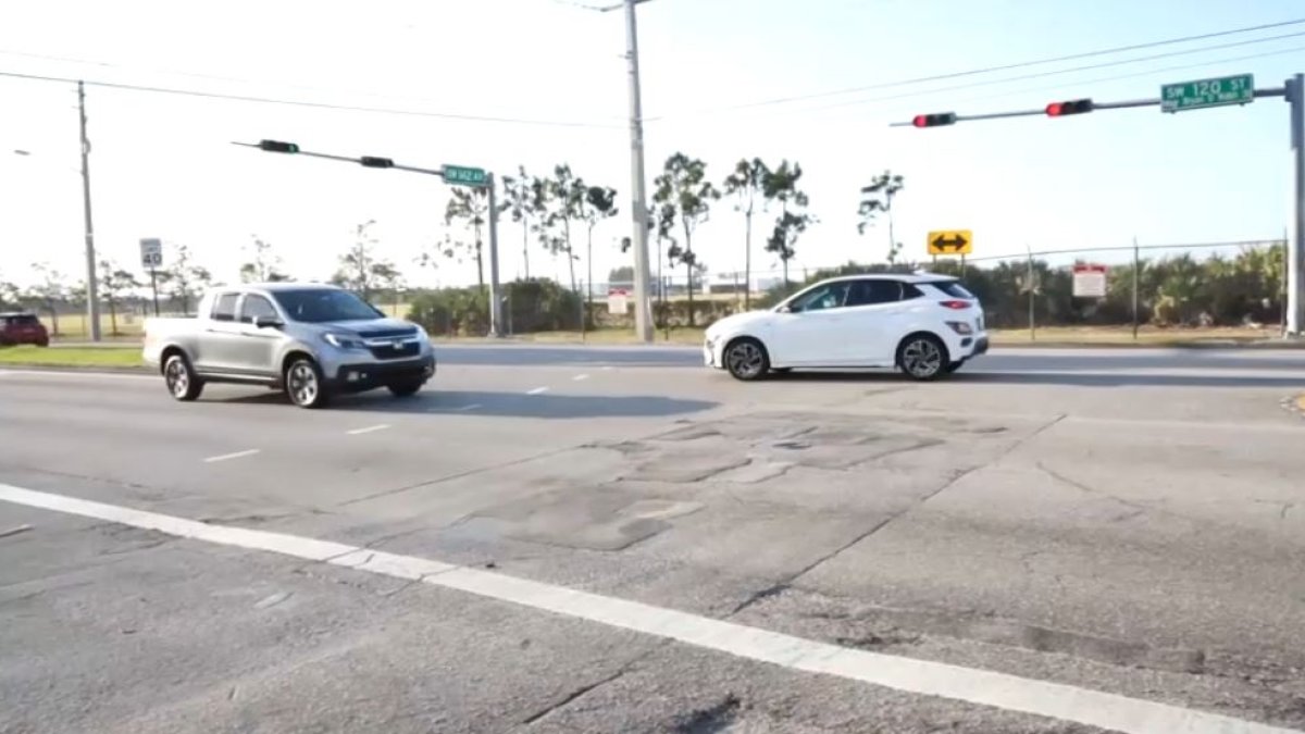 Residents in West Kendall ask for turning light, more signs – NBC 6 ...