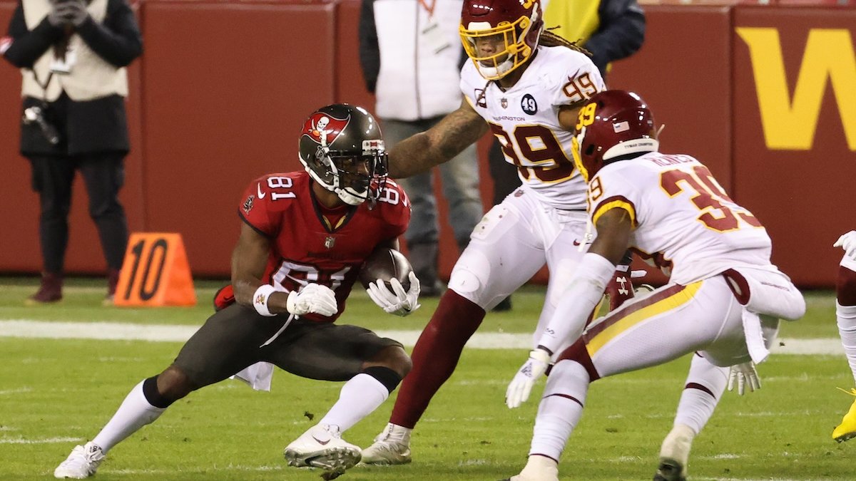 NFL WR Antonio Brown wanted on attempted murder charge in Miami – NBC 6 ...