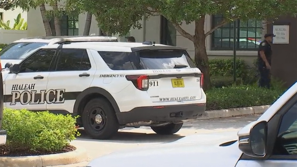 Police investigating after 2 people found dead in Hialeah apartment ...