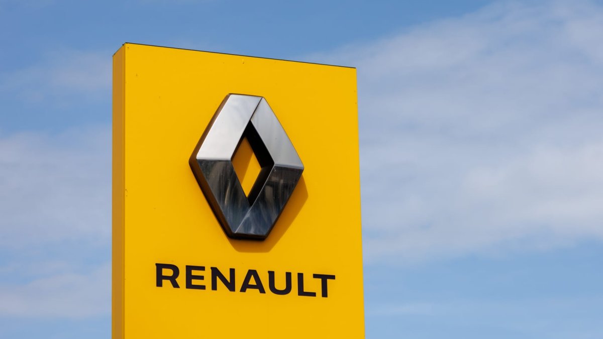 Renault shares plunge 18% after French carmaker lowers guidance ...