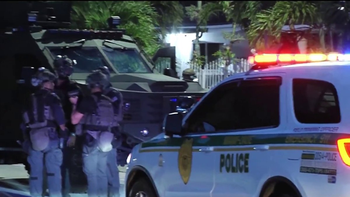 Police presence outside Opa-locka home tied to homicide warrant: MDSO ...