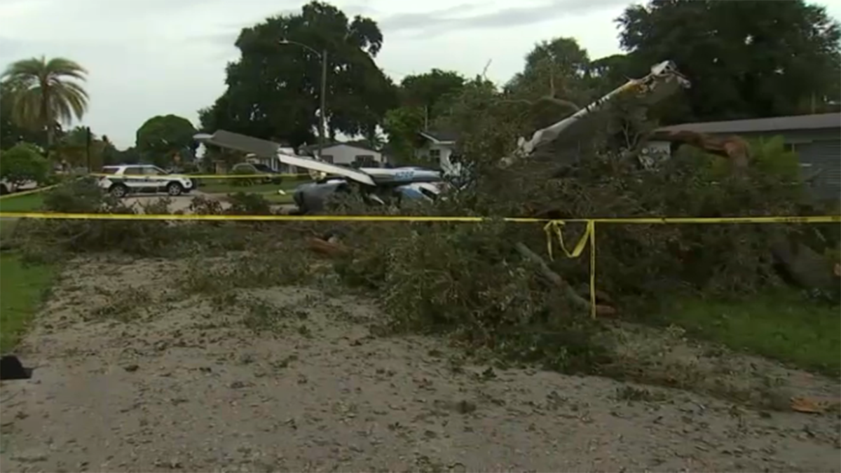 Aftermath of small plane crash in Pembroke Pines that injured four ...