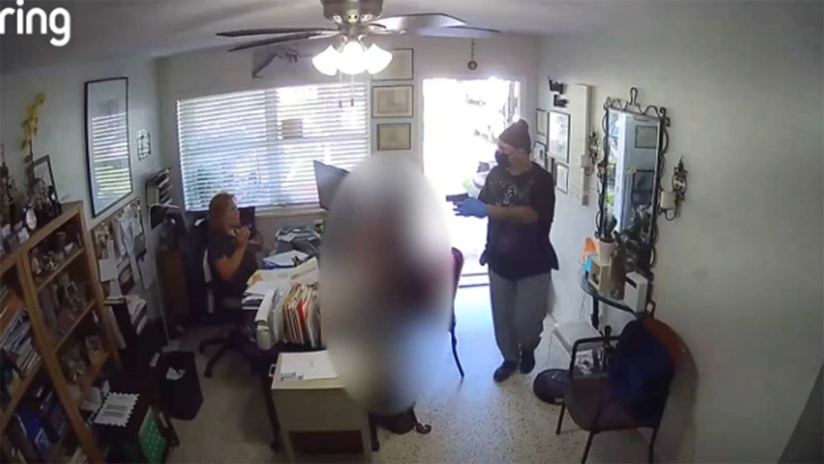 Miami man allegedly caught on video fatally shooting sister faces death ...