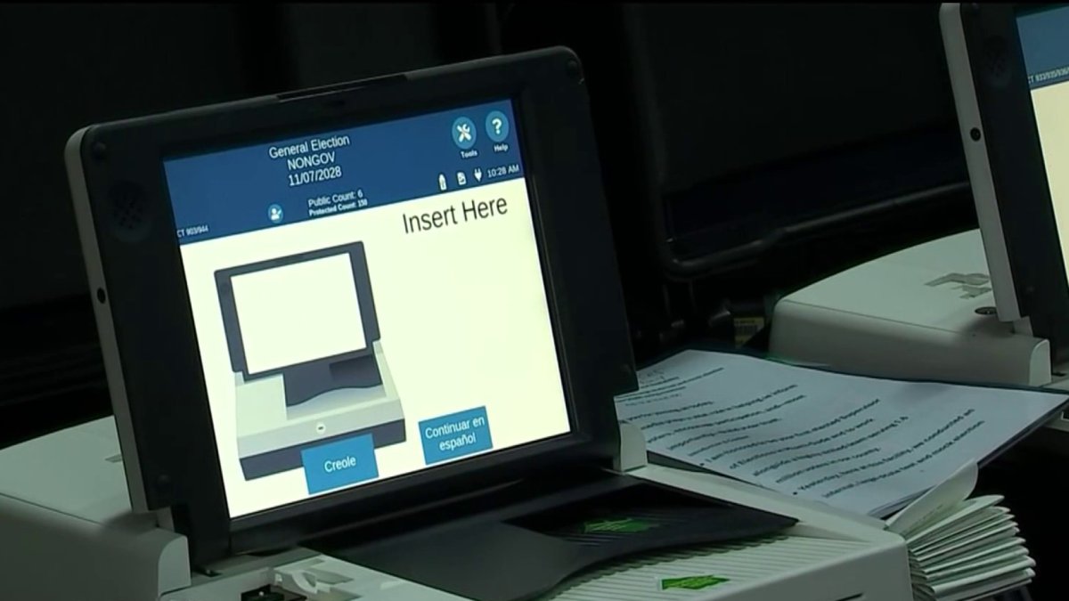 Miami-Dade Supervisor of Elections Office test new voting machines ...