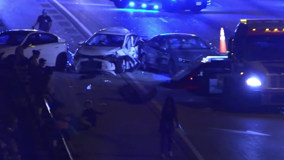 13 hospitalized after tractor-trailer collides with 18 vehicles on I-95 ...