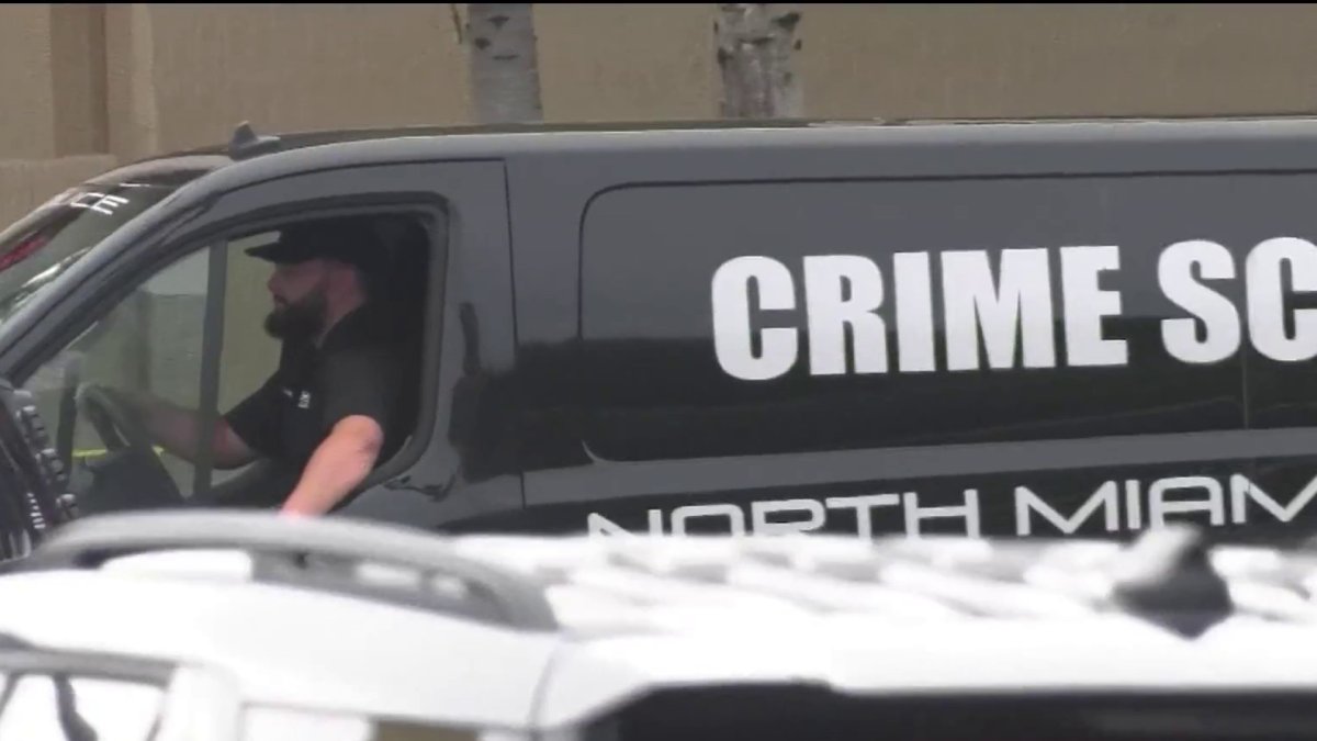 Man shot after charging at officers in North Miami Beach with knife ...
