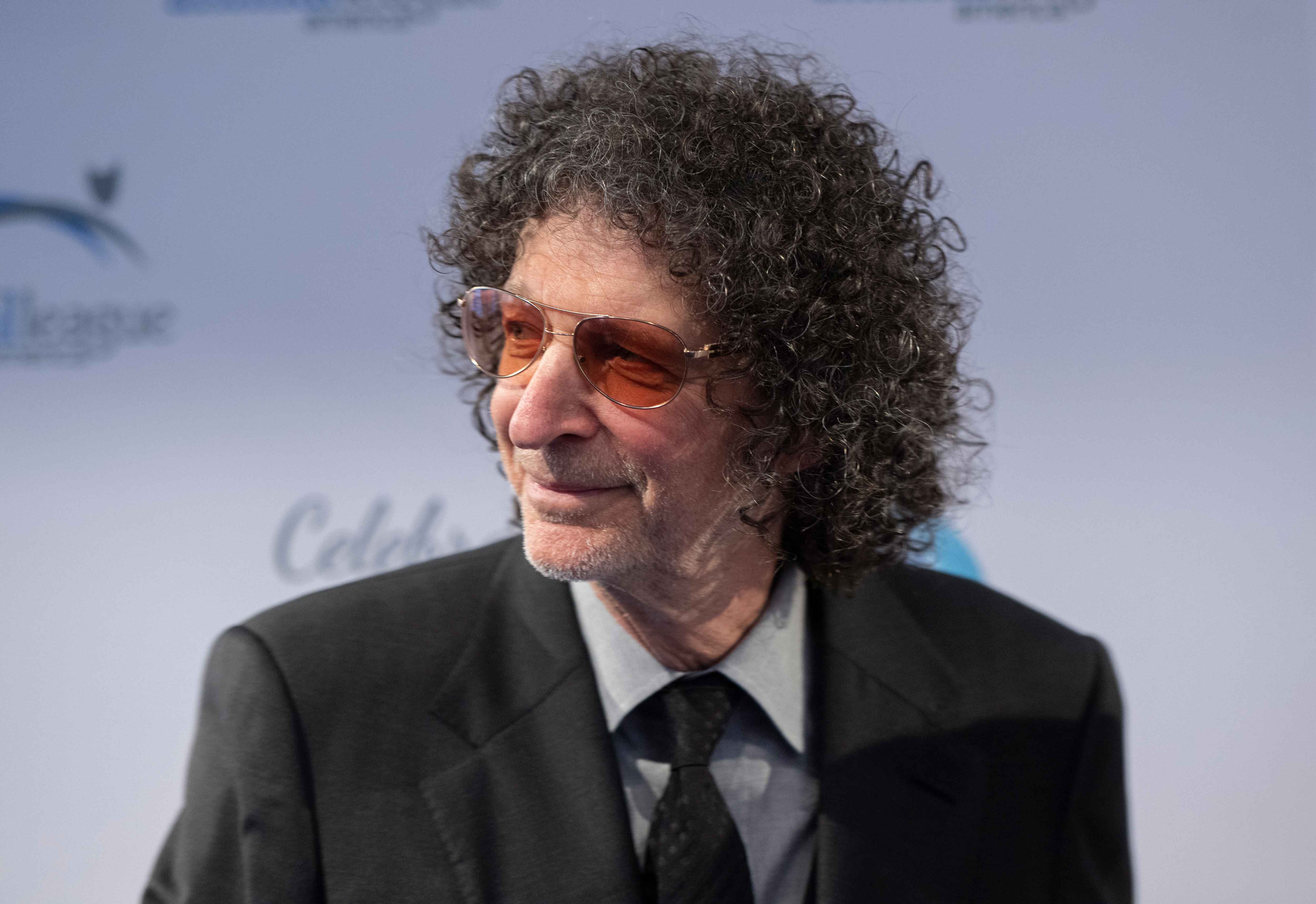 Howard Stern not leaving SiriusXM, pulls hoax with Andy Cohen – NBC 6 ...
