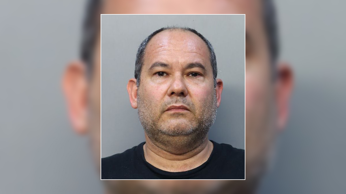 Cook steals recipe books from Venezuelan restaurant in Doral: Cops ...